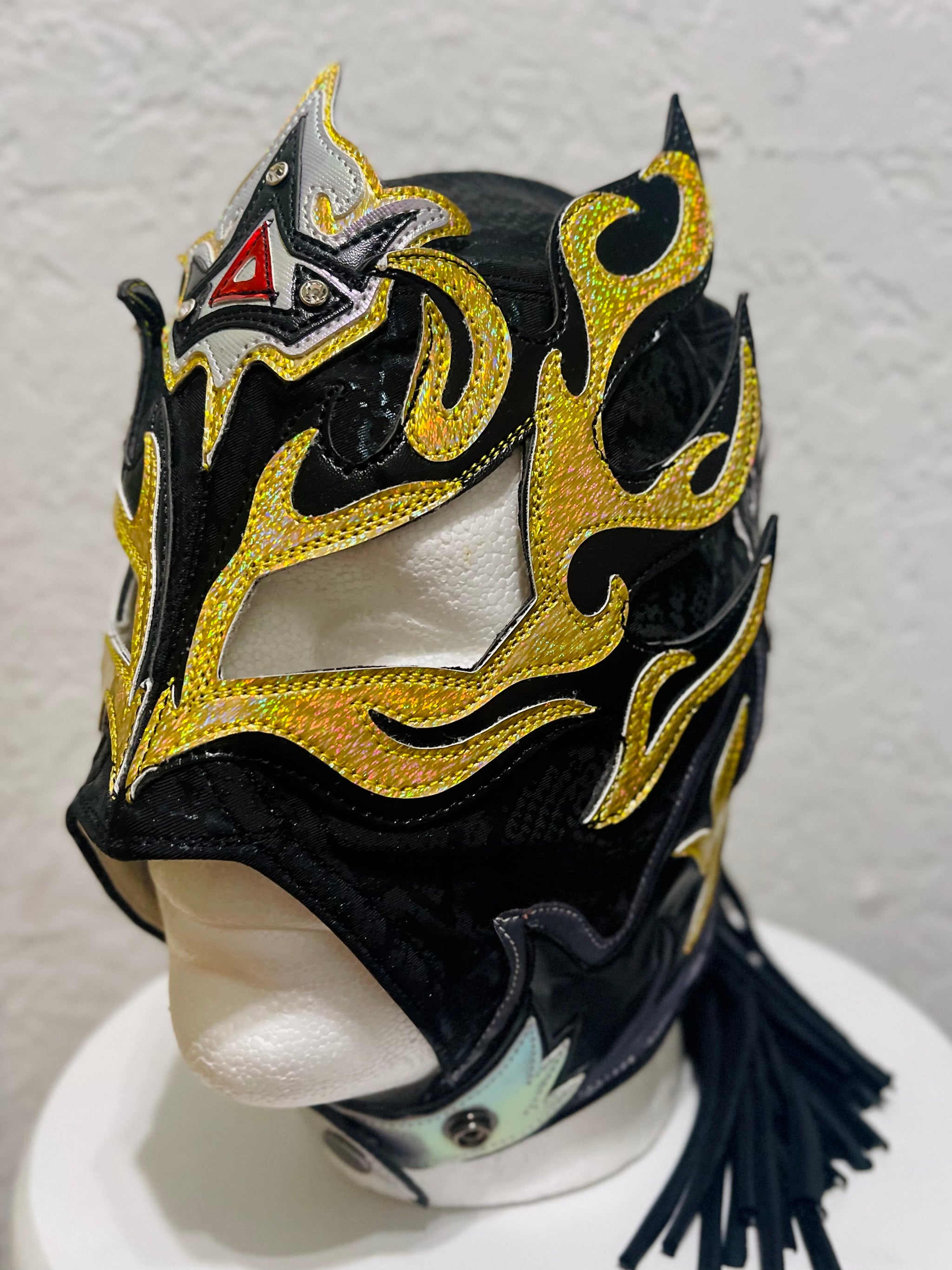 Official Lucha Masks and Match Worn Gear – Republic of Lucha